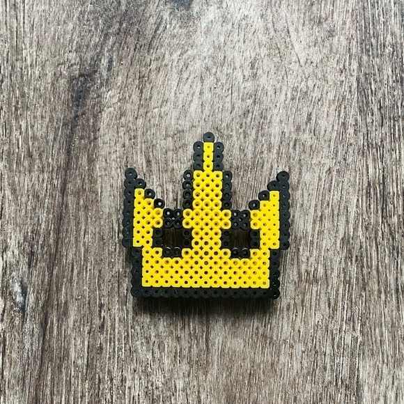 Handmade | Other | Kingdom Hearts Crown Magnet Gamer Collectible ...